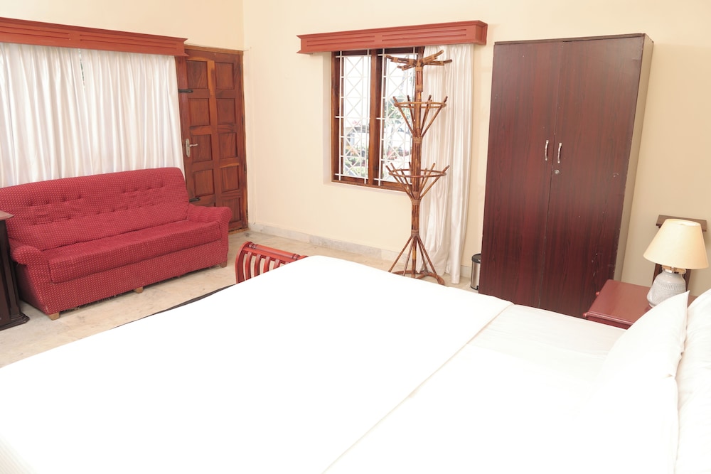 Hillview Beach Resort - Varkala
