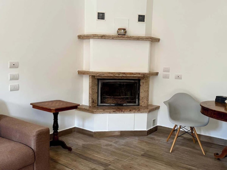 Casa Colonica, Podere Montevalle - Provincia di Piacenza