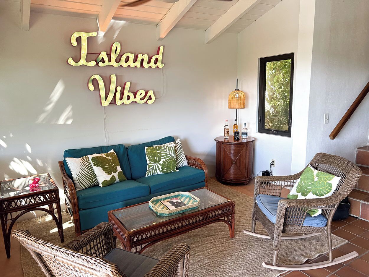 Charming Corner Condo With A/c, Stunning Water Views, And Gorgeous Sunsets! - Cruz Bay