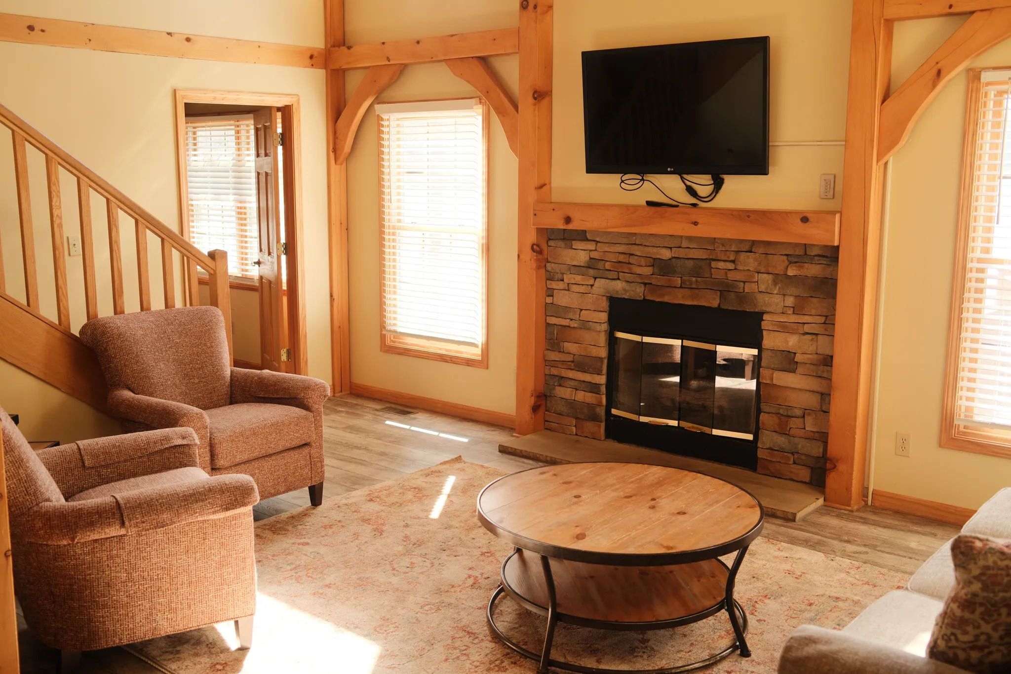 Lake Cottage | Fireplace + Deck | No Hidden Fees - Burnsville, WV