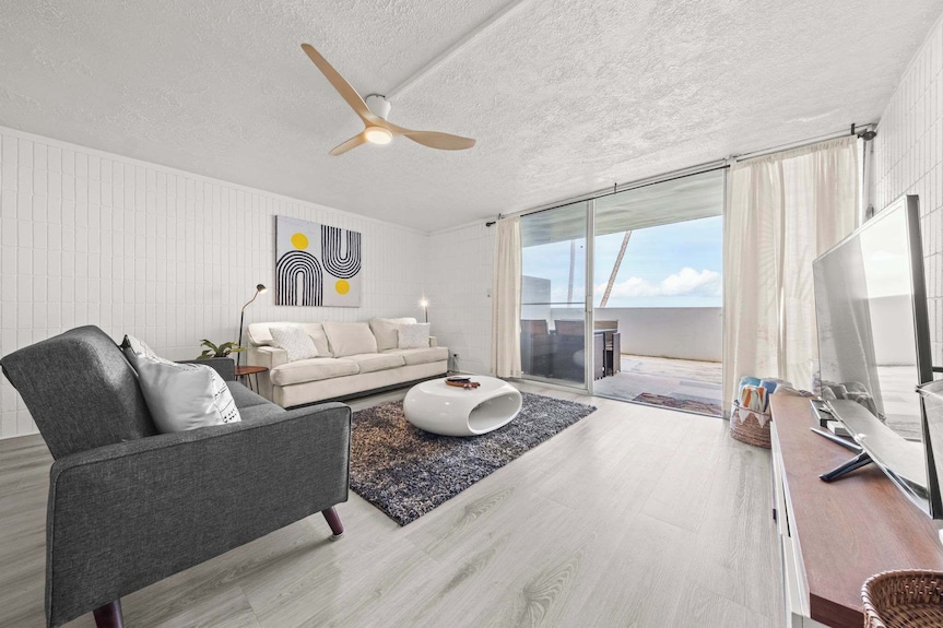 Modern Beachfront Condo - Laie, HI