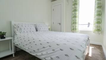 3 quartos, com decoração personalizada, com mobília individualizada