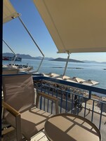 Quarto casal, sacada, vista para o mar | Vista para praia/oceano