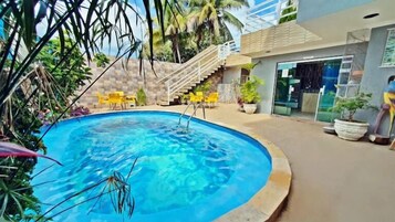 Piscina externa