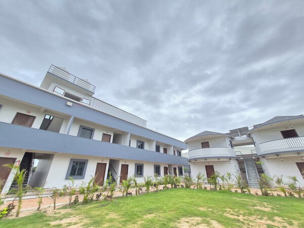 Hk Resort - Gujarat