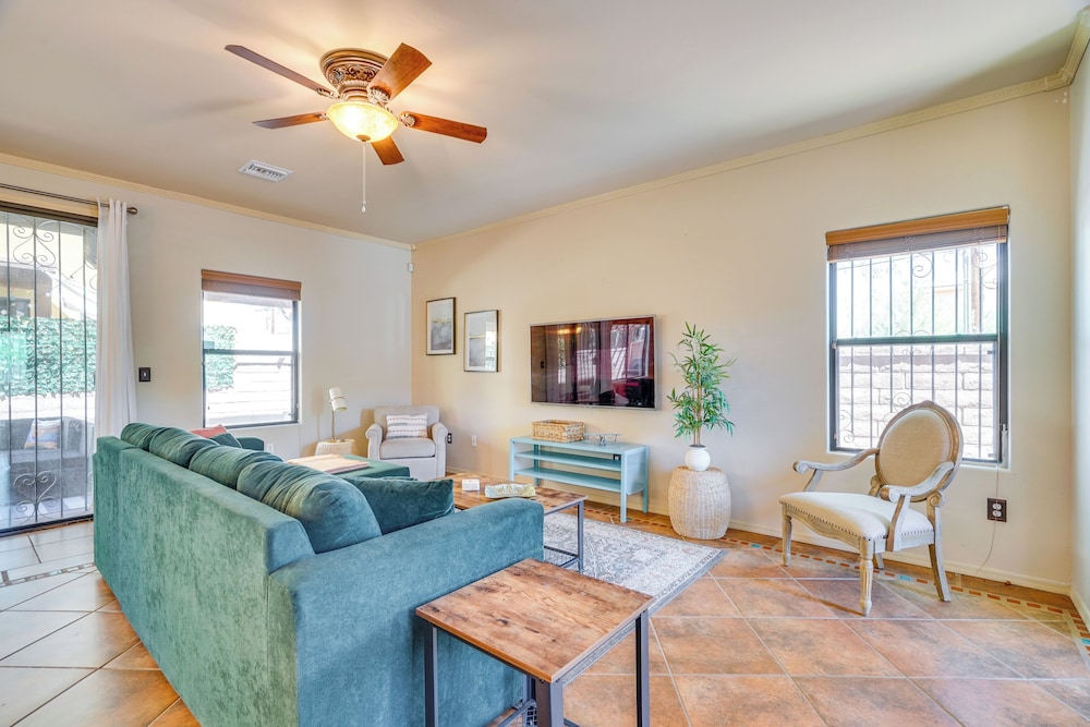 Southwestern Chic! Tucson Retreat W/ Private Patio - Tucson, AZ