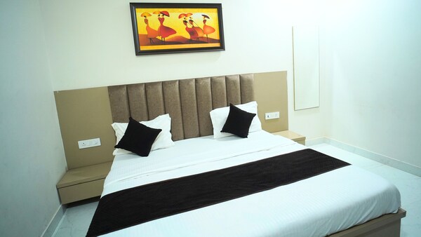 Hotel Shri Radha Sneh Mathura - Mathura