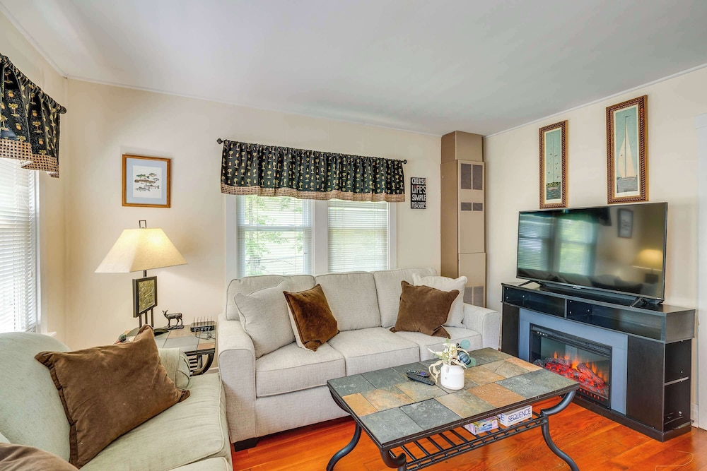 Como Cottage - Stay For 6! - Lake Geneva