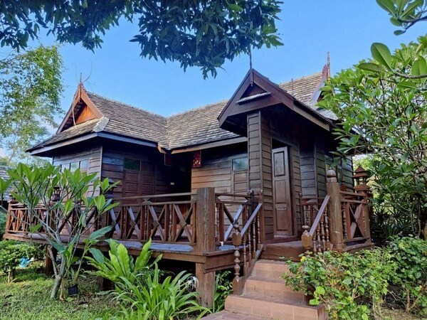 Huen Tip Viman - Mae Wang District