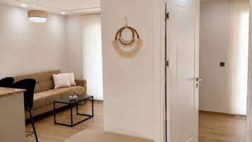 Apartamento Exclusivo, vista para a piscina | Roupa de alta qualidade, camas de colchão Select Comfort, Wi-fi grátis