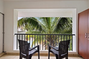 Apartamento superluxo, 2 quartos, vista para a piscina | Terraço/pátio