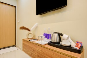 Quarto Duplo Deluxe, varanda | Café e/ou cafeteira