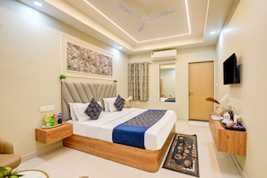 Quarto Duplo Deluxe, varanda | Cofre no quarto, Wi-fi grátis