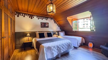 Quarto triplo superior | Wi-Fi de cortesia