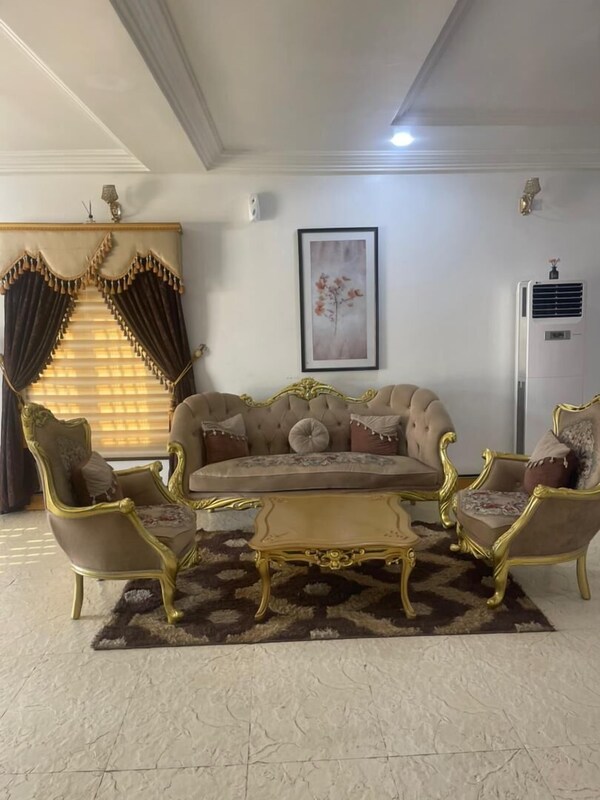 Kawruky Hotel & Suites - Benin City