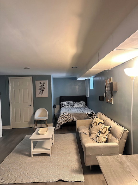 Zenbnb Lansdowne Escape, With Secure Parking Spot - Media, PA
