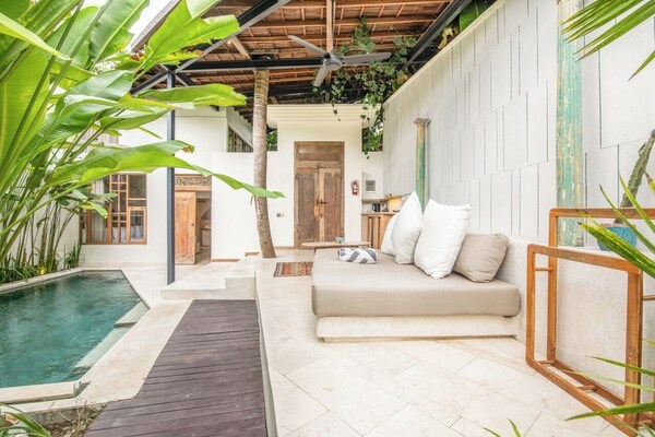 Deluxe 1-br Villa With Pool, 4 Mins To Echo Beach - Canggu