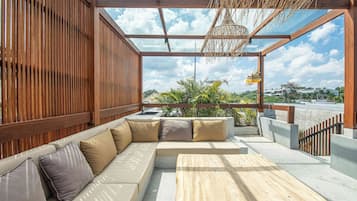 Villa (4 Bedrooms) | Exterior