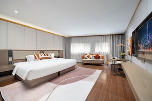 Quarto Duplo Deluxe | Secretária, secretária adequada para computadores portáteis