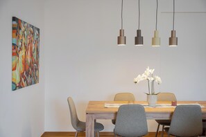 Apartamento Clássico | Sala de jantar