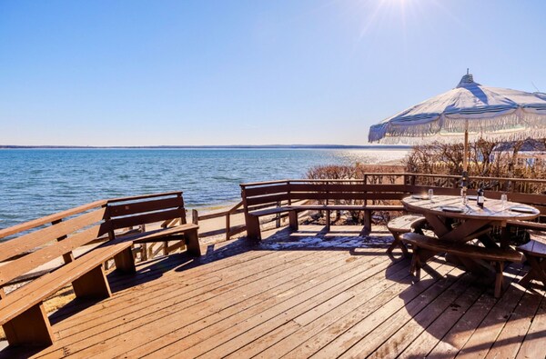 Beachfront Retreat - 5br Home With Stunning Views - Westhampton, NY