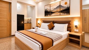 Quarto Premium, varanda, Vista para a cidade | Secretária, secretária adequada para computadores portáteis
