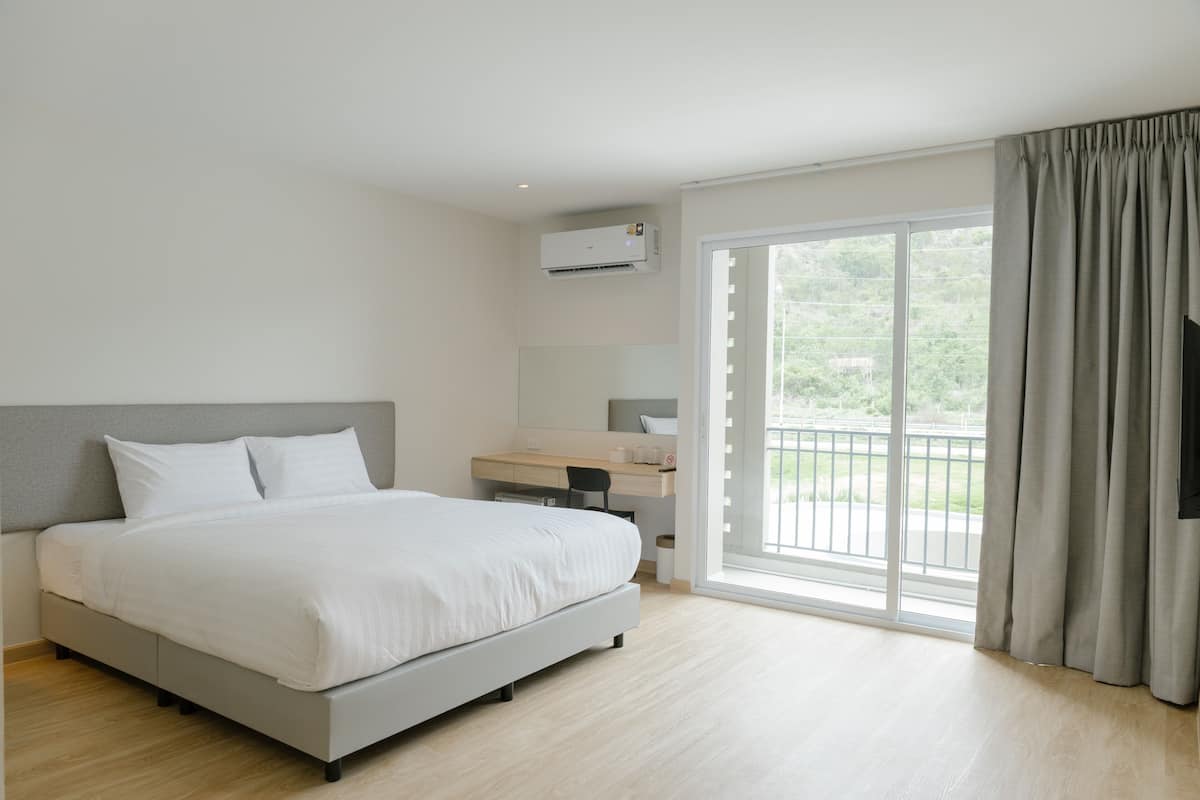 Quarto Superior | Secretária, secretária adequada para computadores portáteis