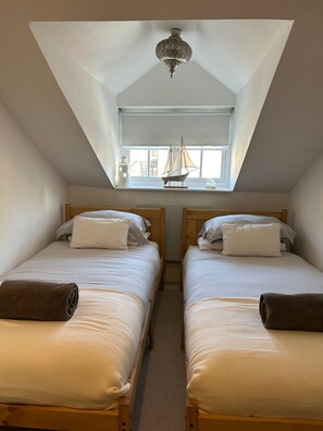 2 quartos, Wi-Fi de cortesia, roupa de cama