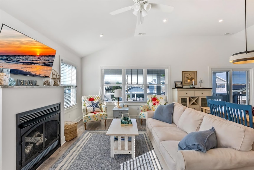 Modern Beach Condo: Walk To Beach & Boardwalk - Wildwood Boardwalk, Wildwood