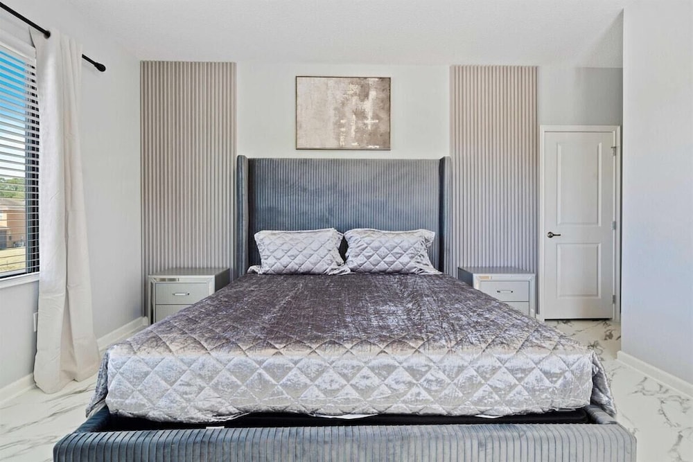 Watersong Swanky - Davenport, FL