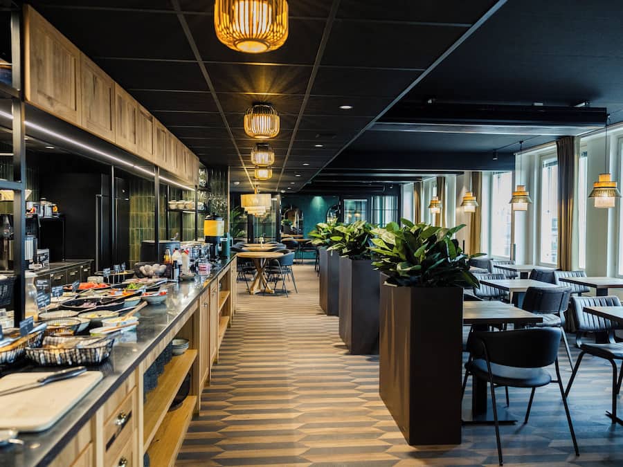 Pequeno-almoço tipo buffet diário (20 EUR por pessoa)