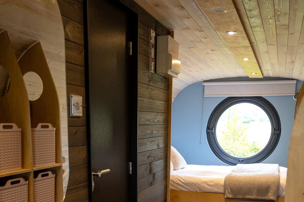 Cabana (Whitewisp - with hot Tub) | Roupa de cama