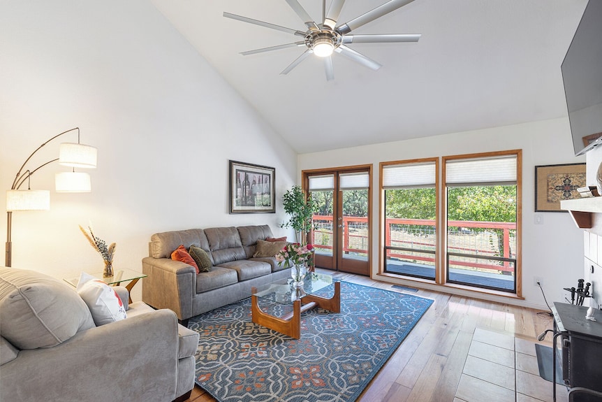 New Listing! Water & Vine In Sebastopol - Santa Rosa, CA