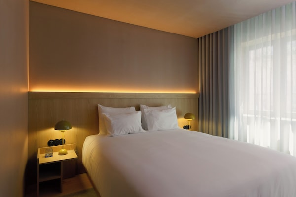 Minibar, com decoração personalizada, com mobília individualizada