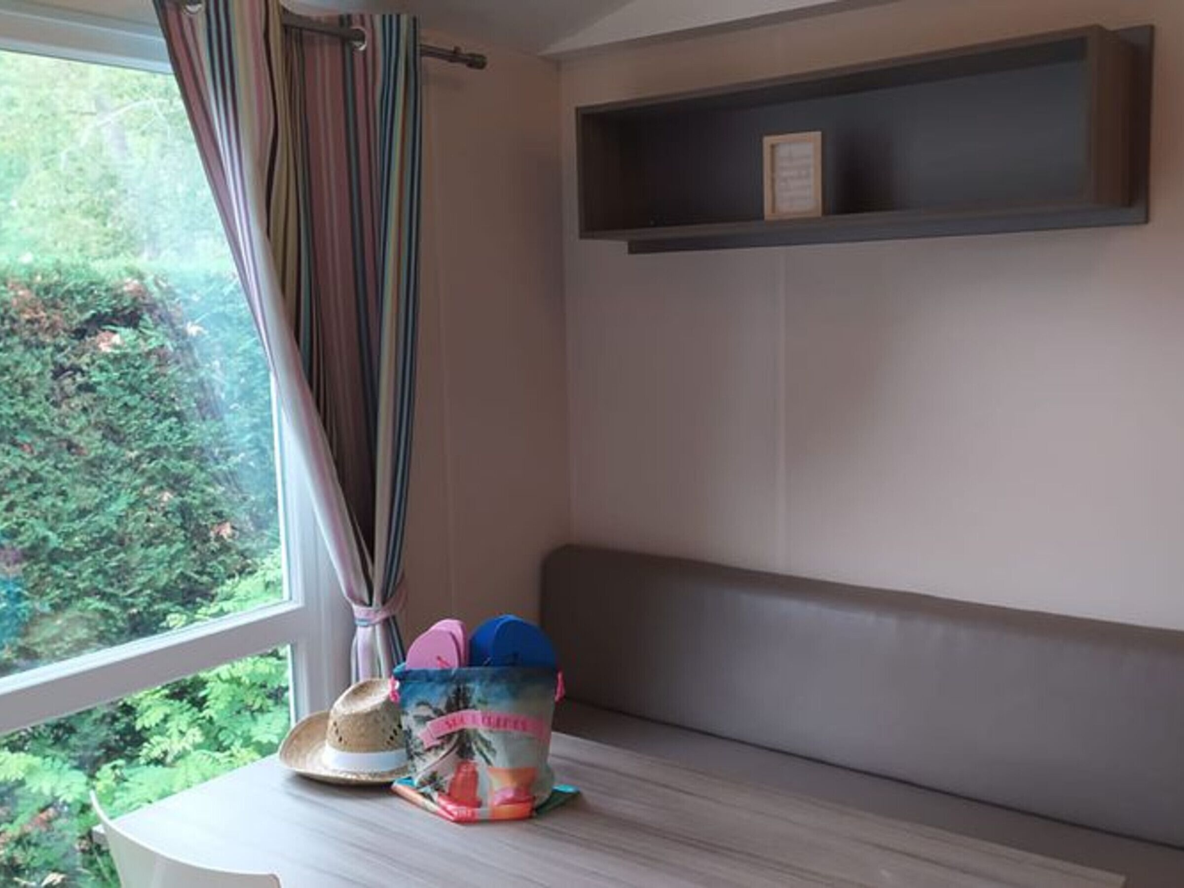 Mobil-home Confortable - Terrasse Privé - Forcalquier