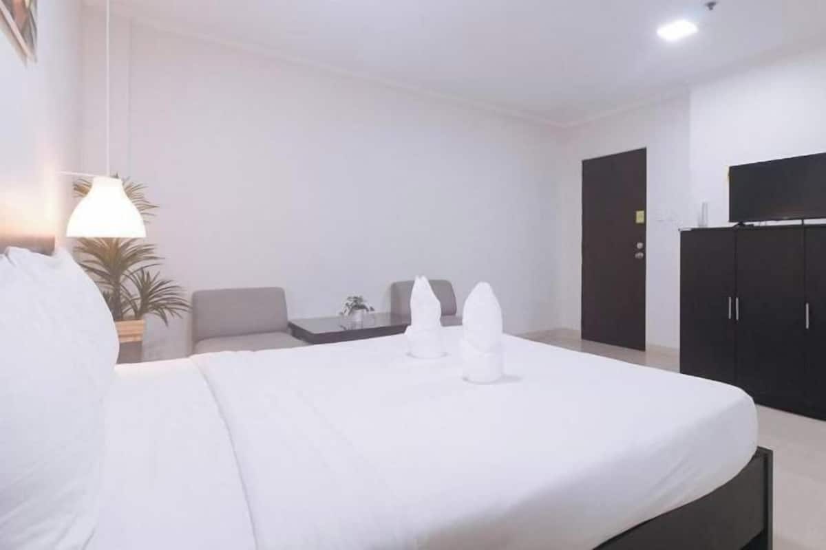 Escrivaninha, Wi-Fi de cortesia, roupa de cama