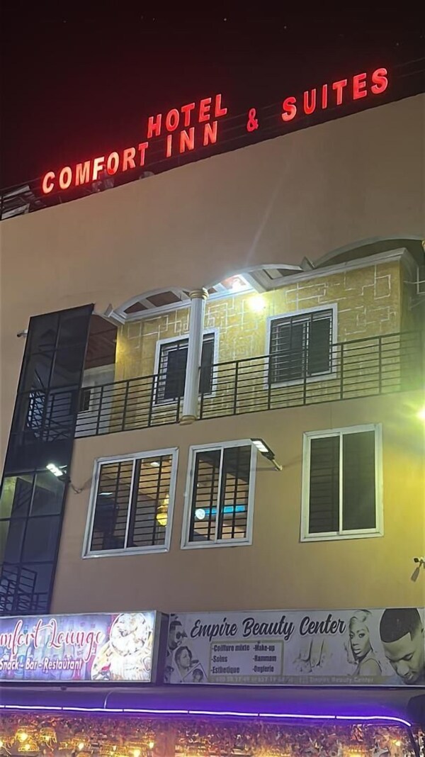 Comfort Inn & Suites Hotel - Yaoundé