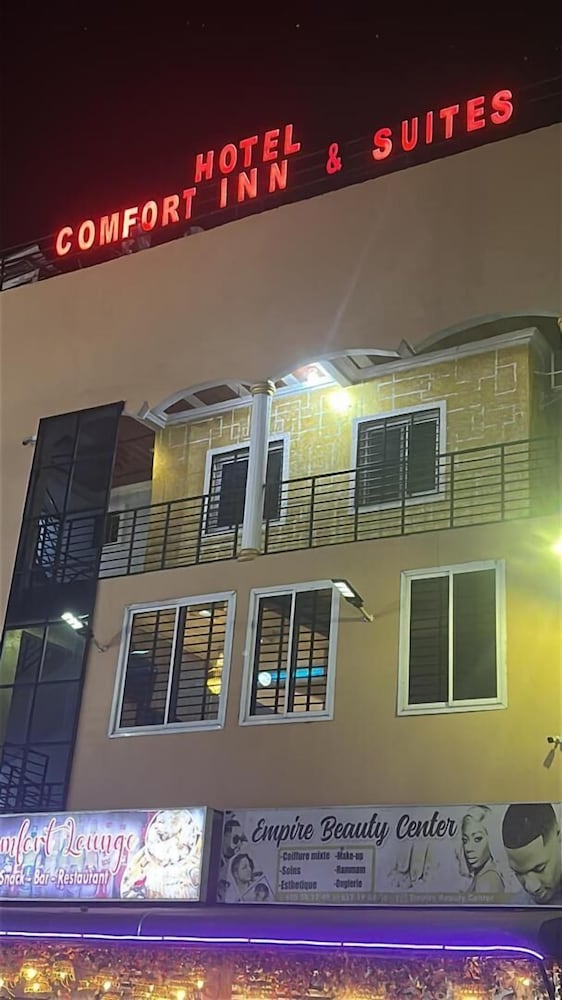 Comfort Inn & Suites Hotel - Yaounde