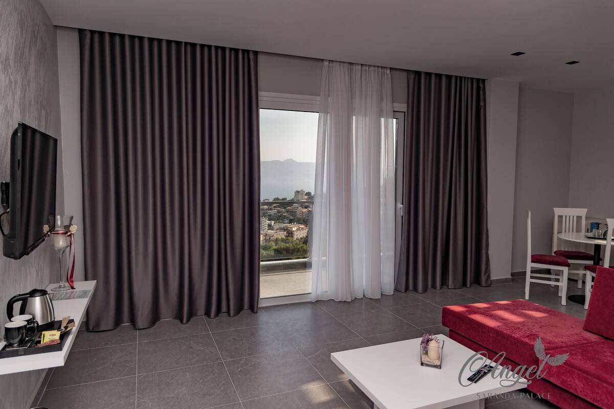 Suite Júnior, varanda, vista para o mar | Cofre no quarto, quartos insonorizados, Wi-fi grátis