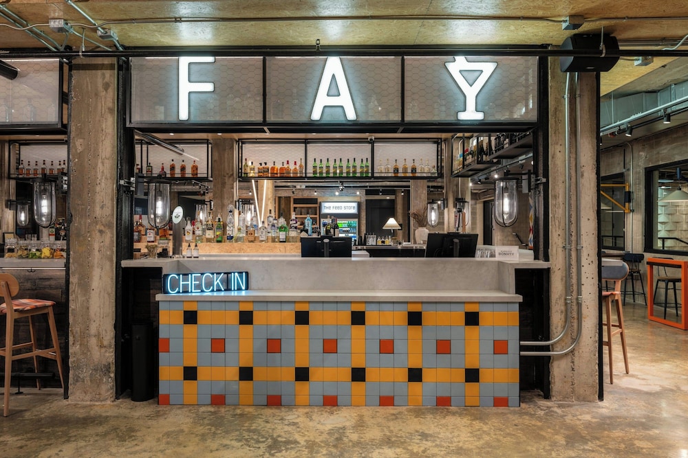 Moxy Fayetteville - Springdale, AR