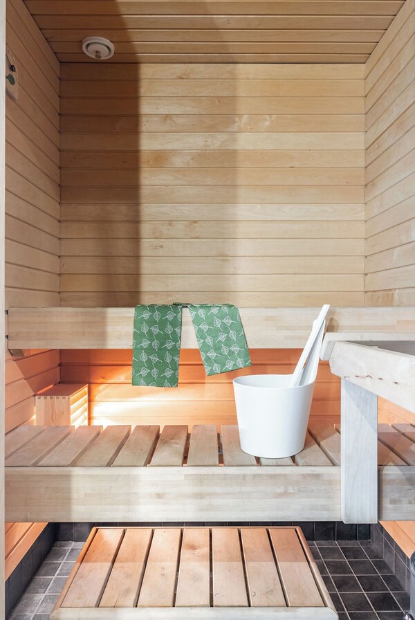 Modern 1br Home With Sauna & Balcony - Lahti