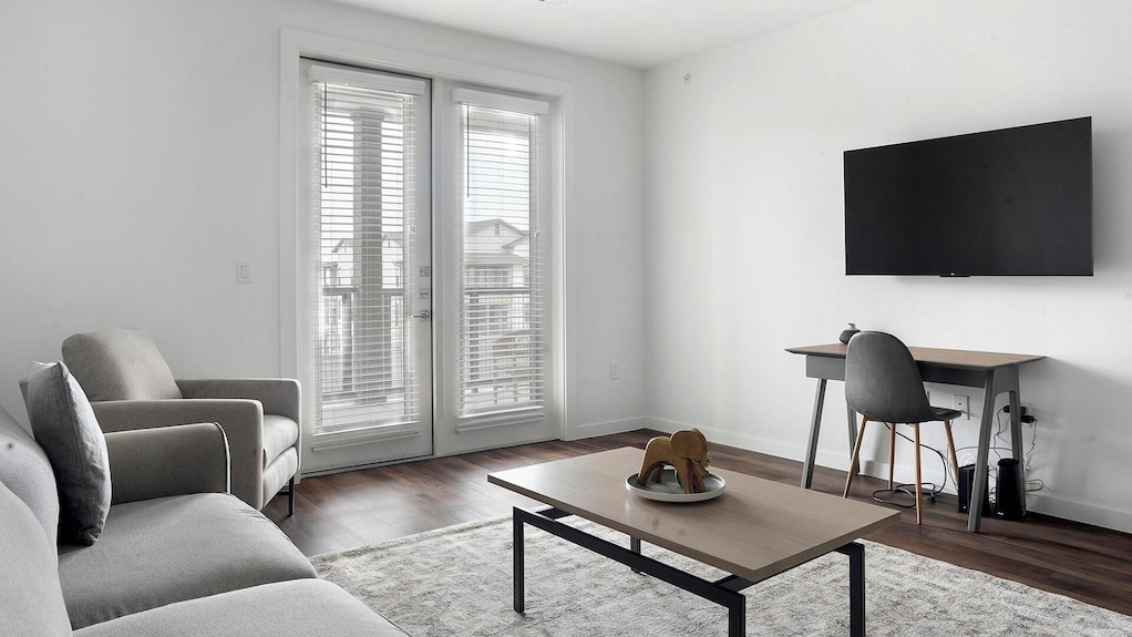 Landing | Modern 1bd, Pool, Clubhouse - Lakeway, TX