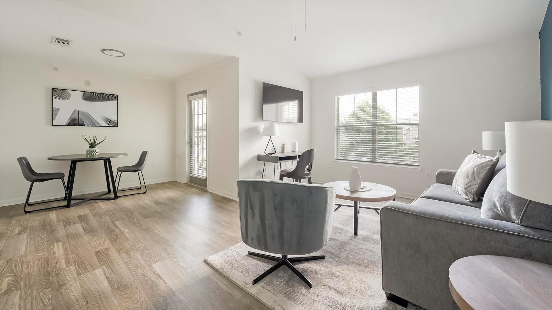 Landing | Beautiful 1bd, Gym, Courtyard - Smyrna, TN