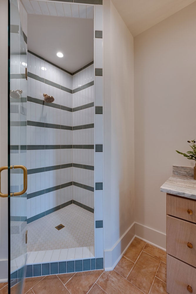 Eclipse - Ultra High End Finishes - Rooftop Patio - Nashville, TN