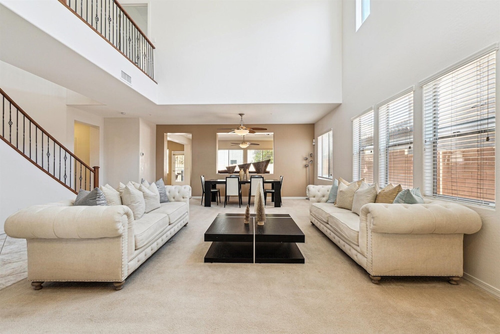 Pinnacle Breeze-private Backyard-mins To Six Flags - Phoenix, AZ