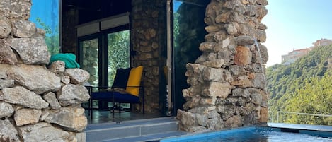 Piscina externa sazonal