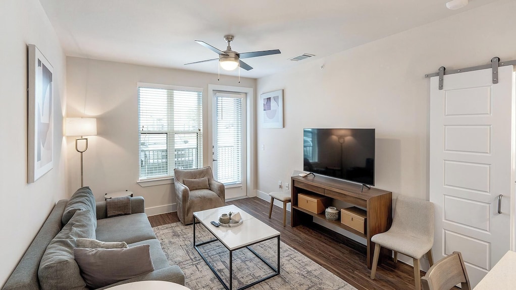 Landing | Spectacular 1bd, Pool, Yoga Studio - Dominion - San Antonio