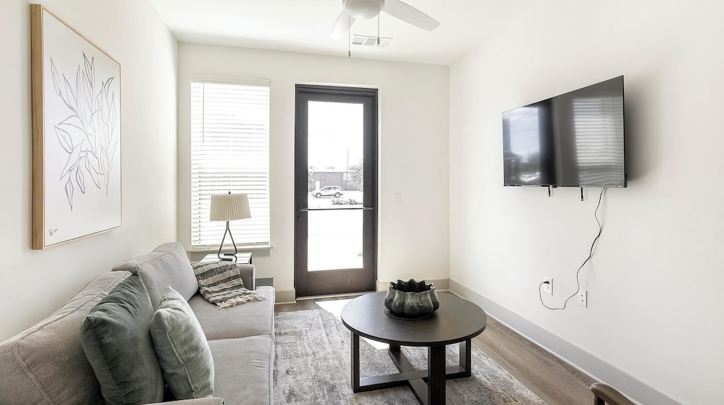 Landing | Incredible 1bd, Gym, Clubhouse - Monte Sano State Park, Huntsville