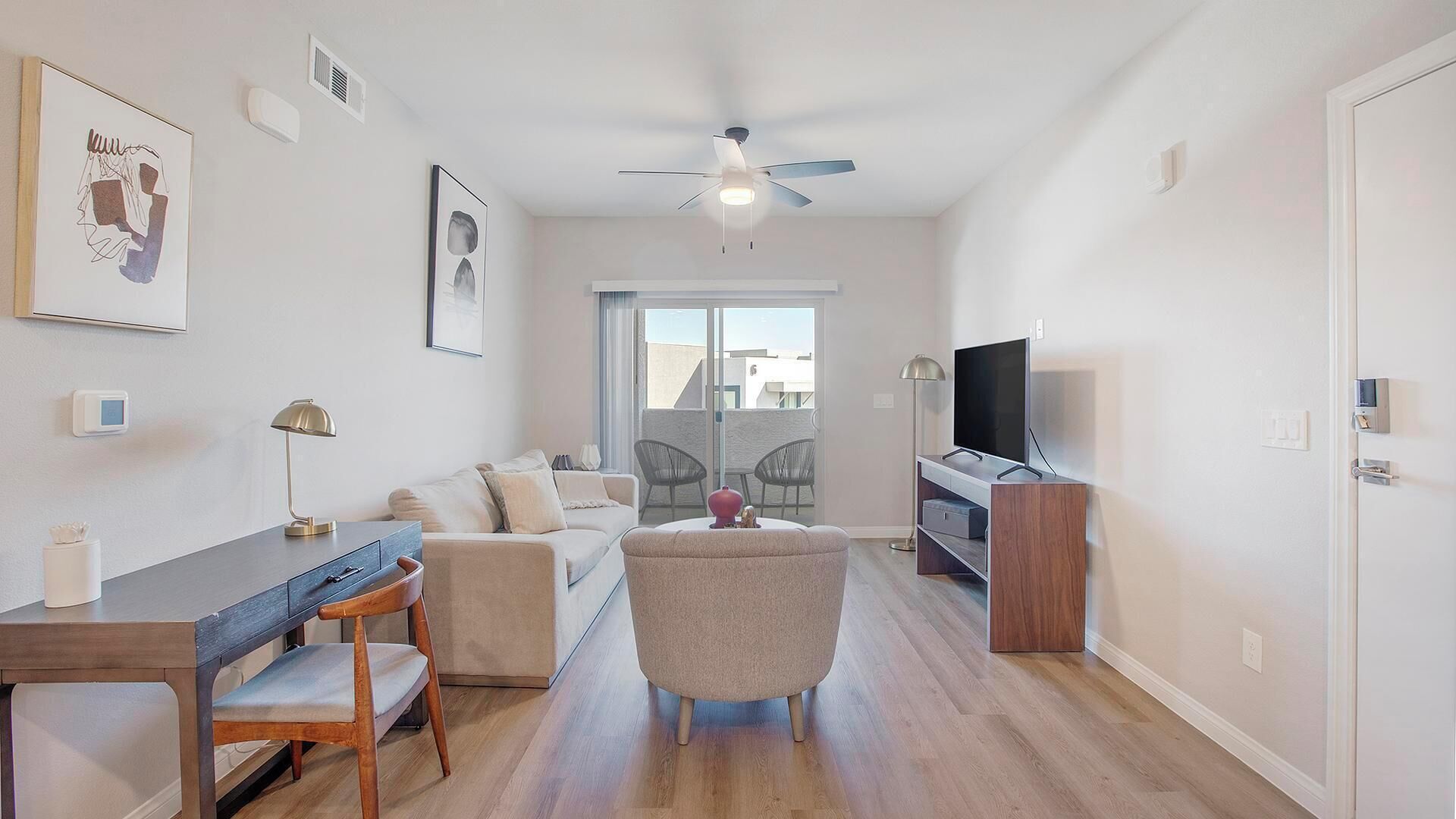 Landing | Chic 2bd, Rooftop Lounge, Pool - Henderson, NV