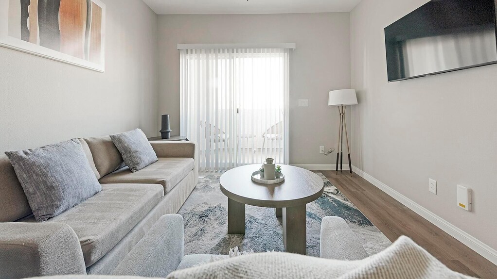 Landing | Stunning 2bd, Rooftop Lounge, Pool - 헨더슨